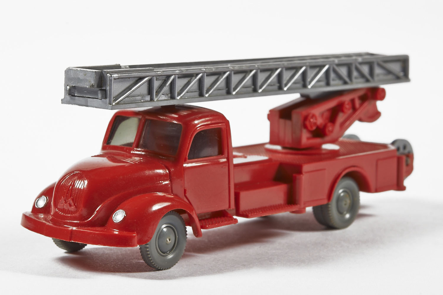 Wiking-Modellarchiv Magirus S 3500 Feuerwehr-Leiterwagen